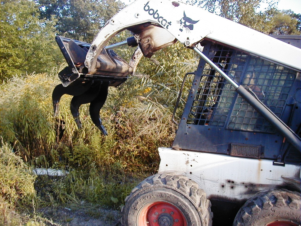 The Skid Steer Loader “Multi-Ripper”® - Leading Edge Attachments